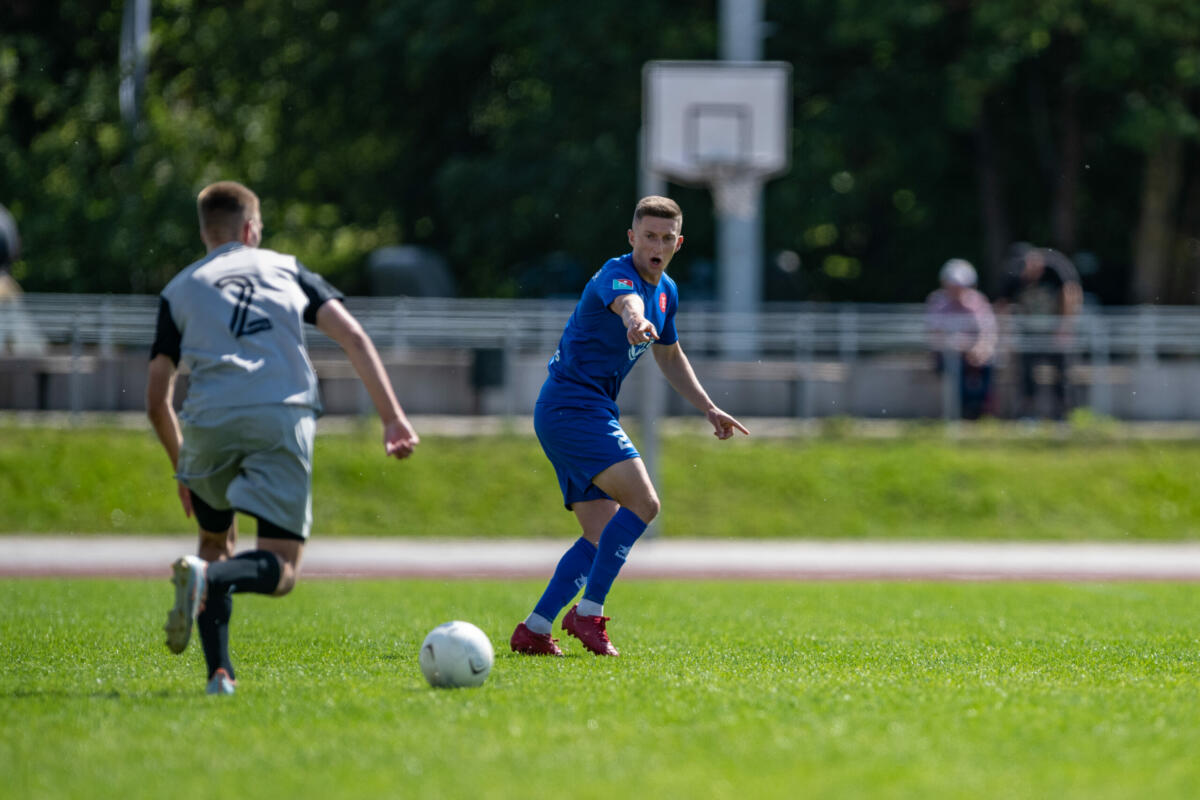 How to Build Your Own Football Training Schedule (That Actually Works ...